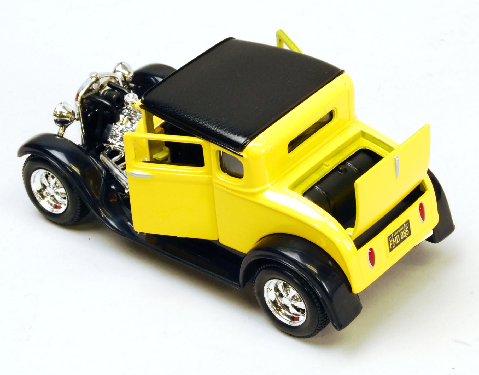 LGB Model Trains, LGB Locomotives, Garden Train Sets, G Scale Model ...